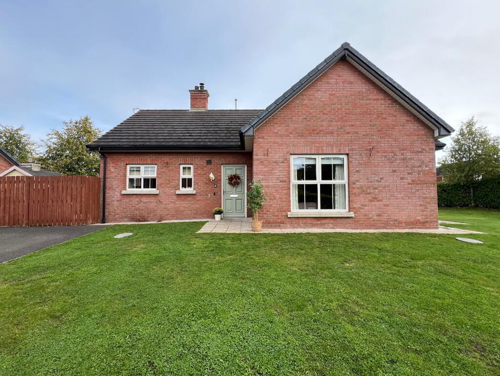 2 Red Row, Toomebridge