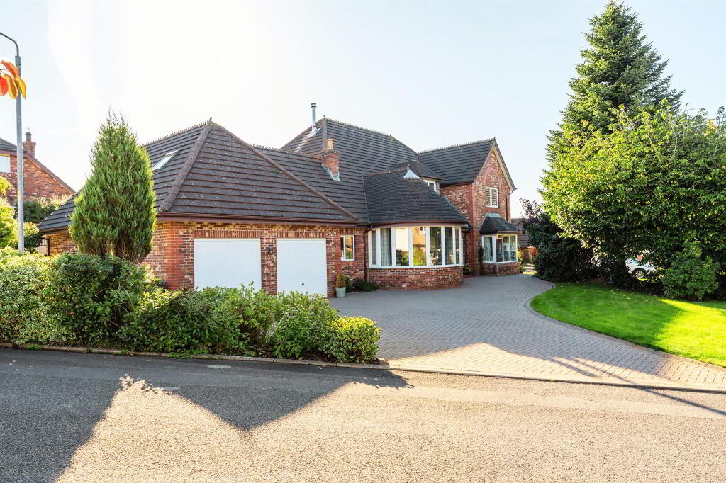 17 Manor Park, Killinchy Road, Comber
