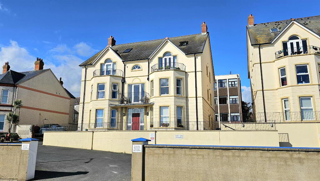 Apt 6 Oceanview, 31 Marine Parade, Whitehead