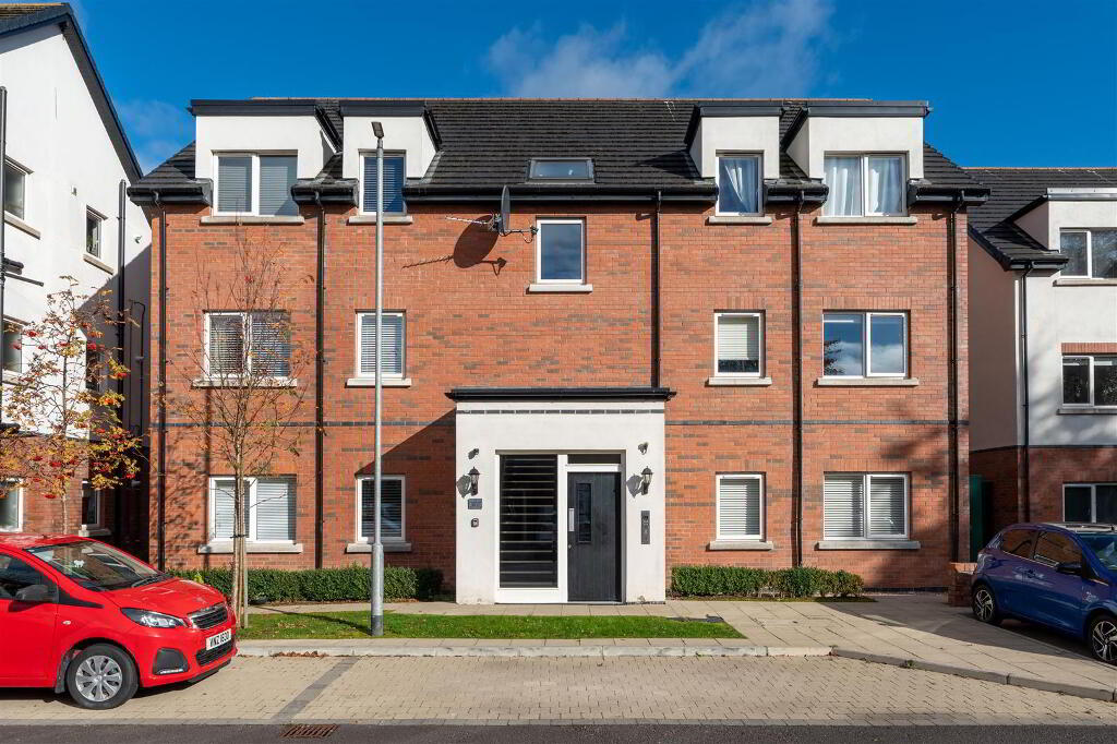 Apt 3, 2 Loughan Hall, Dundonald, Belfast