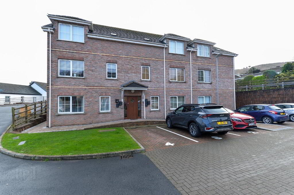2 Ballycullen Halt, Newtownards