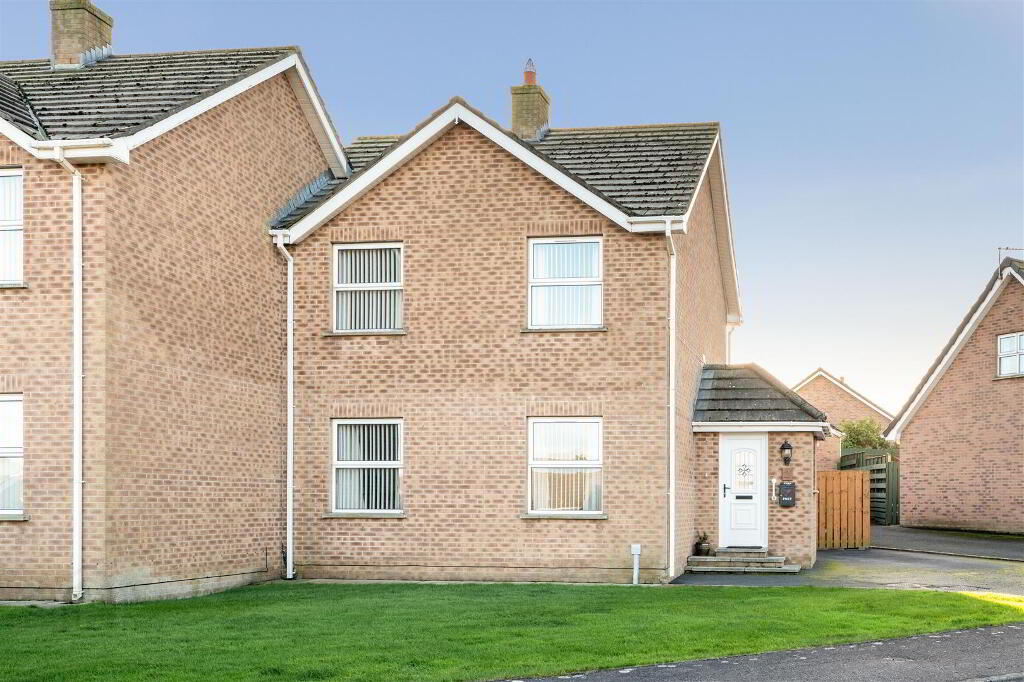 2 Castle Meadows Park, Carrowdore