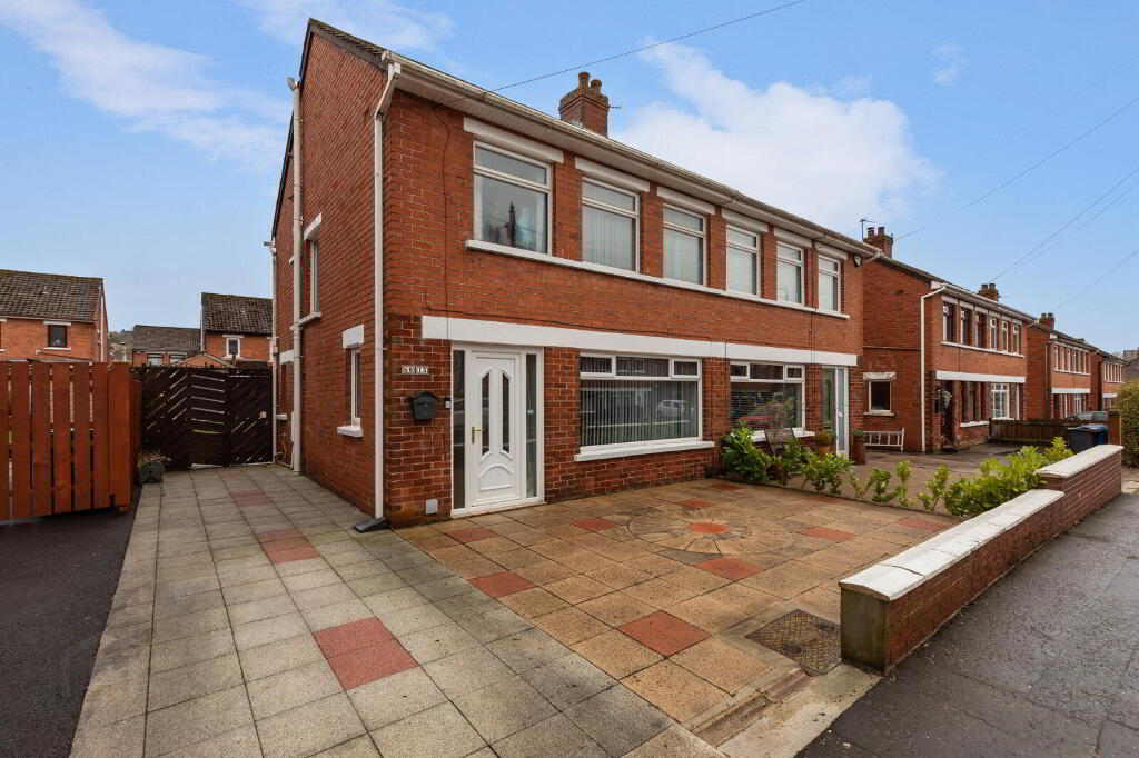 15 Merok Crescent, Belfast