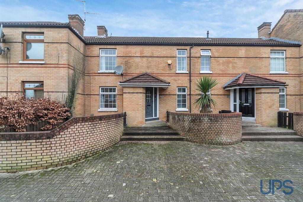 28 Woodside Walk, Dunmurry, Belfast