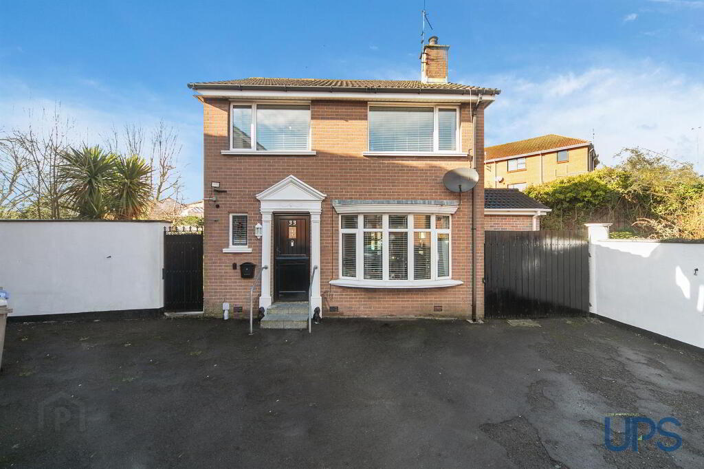33 Lake Glen Drive, Andersonstown, Belfast