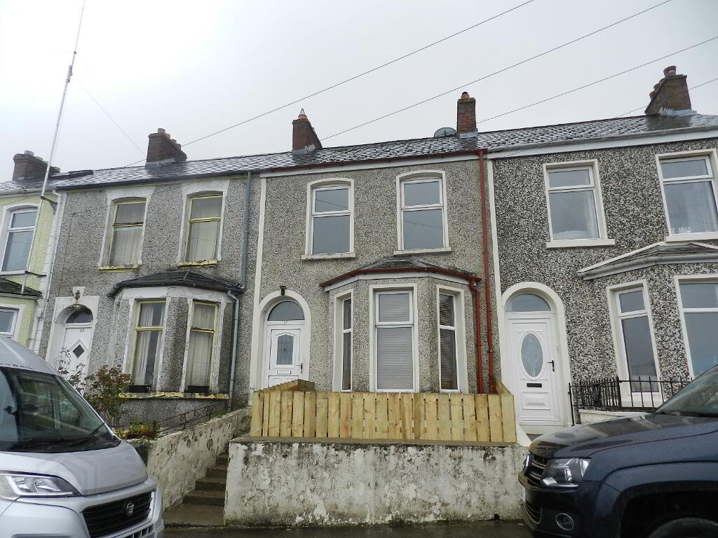 Dunfield Terrace, Derry