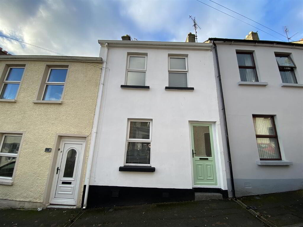 8 Eglinton Terrace, Derry