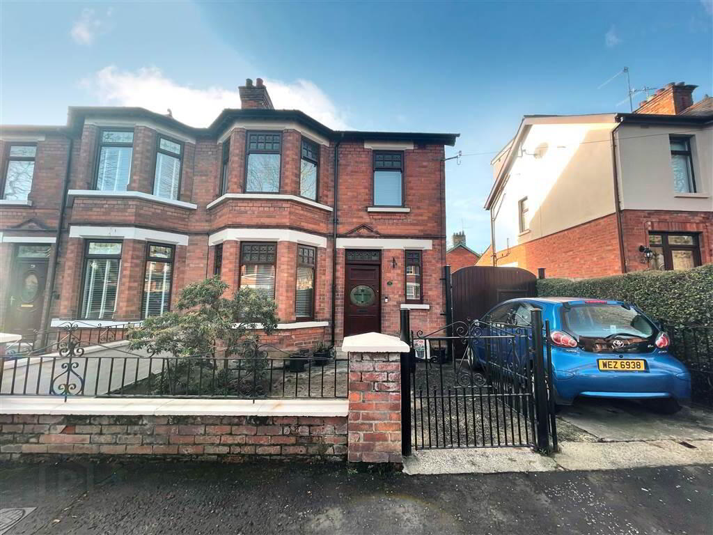 27 St James Park, Belfast