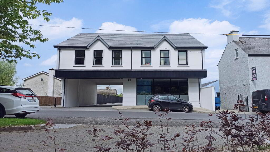 Ballyduff Crescent, Main Street, Lifford