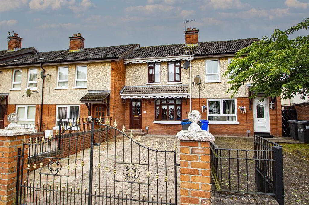 10 Gweedore Crescent, Lenadoon, Belfast
