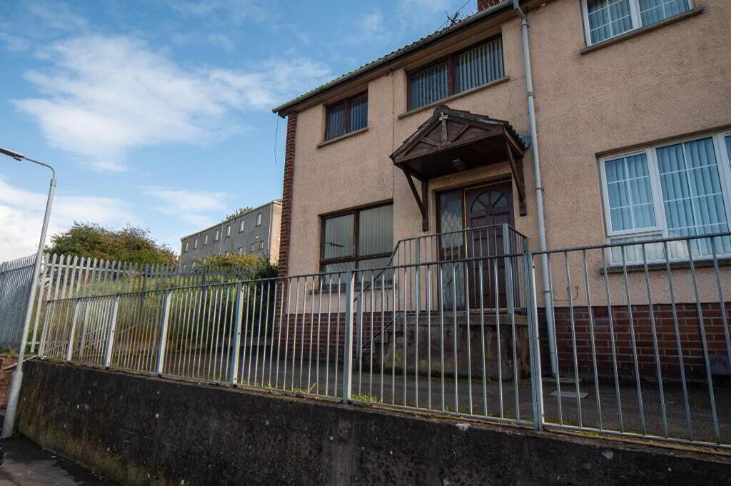 14 Callan Crescent, Armagh