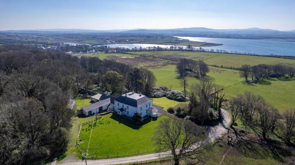 Malin Hall, Norrira, Malin