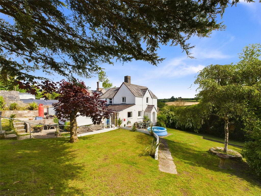 Tavistock, PL19 8HT