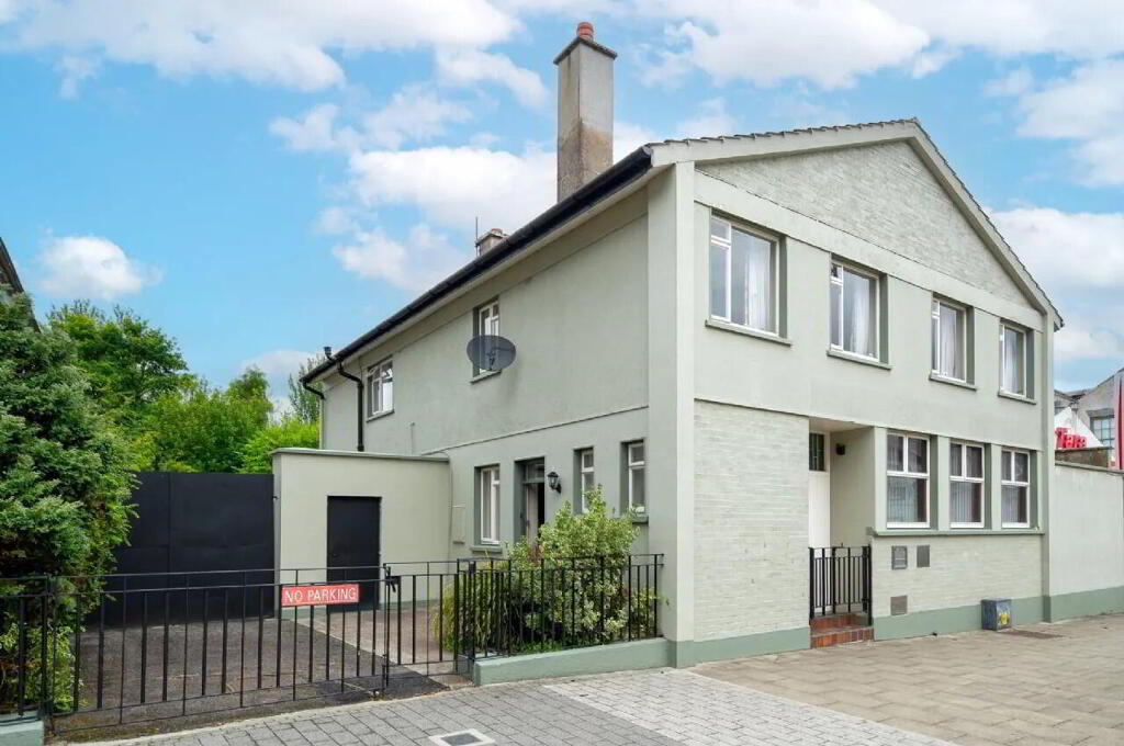 Bank House, Main Street, Doneraile