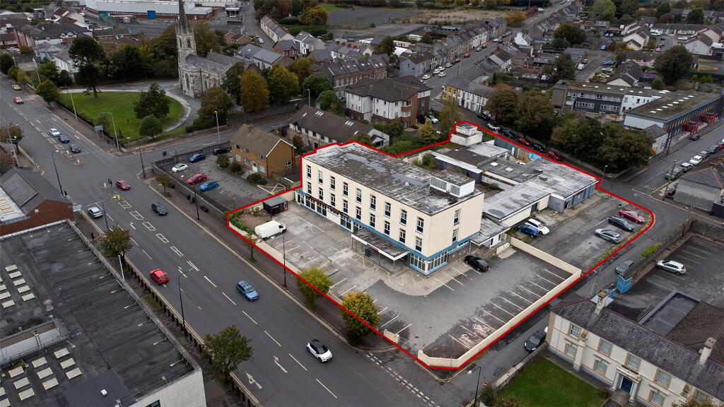 39 Investment / Redevelopment Opportunity, Regent Str, 30 West Str ...