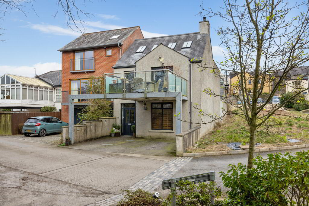 24b Lisburn Street, Hillsborough