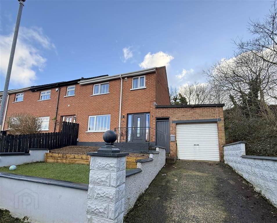 16 Lisnasharragh Park, Knockbreda, Belfast
