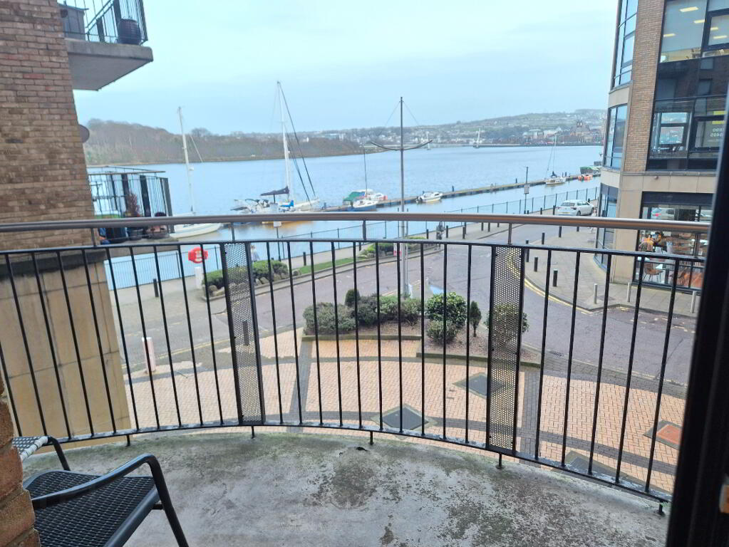 Clipper Quay Riverfront Apartments, Derry