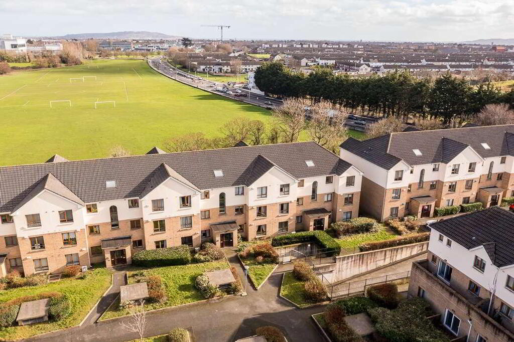 8 The Square, Larch Hill, Kilmore, The Square, Kilmore Dublin, Dublin